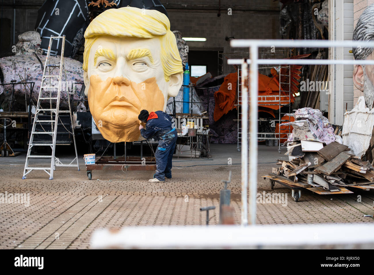 Carnival carriage hi-res stock photography and images - Alamy