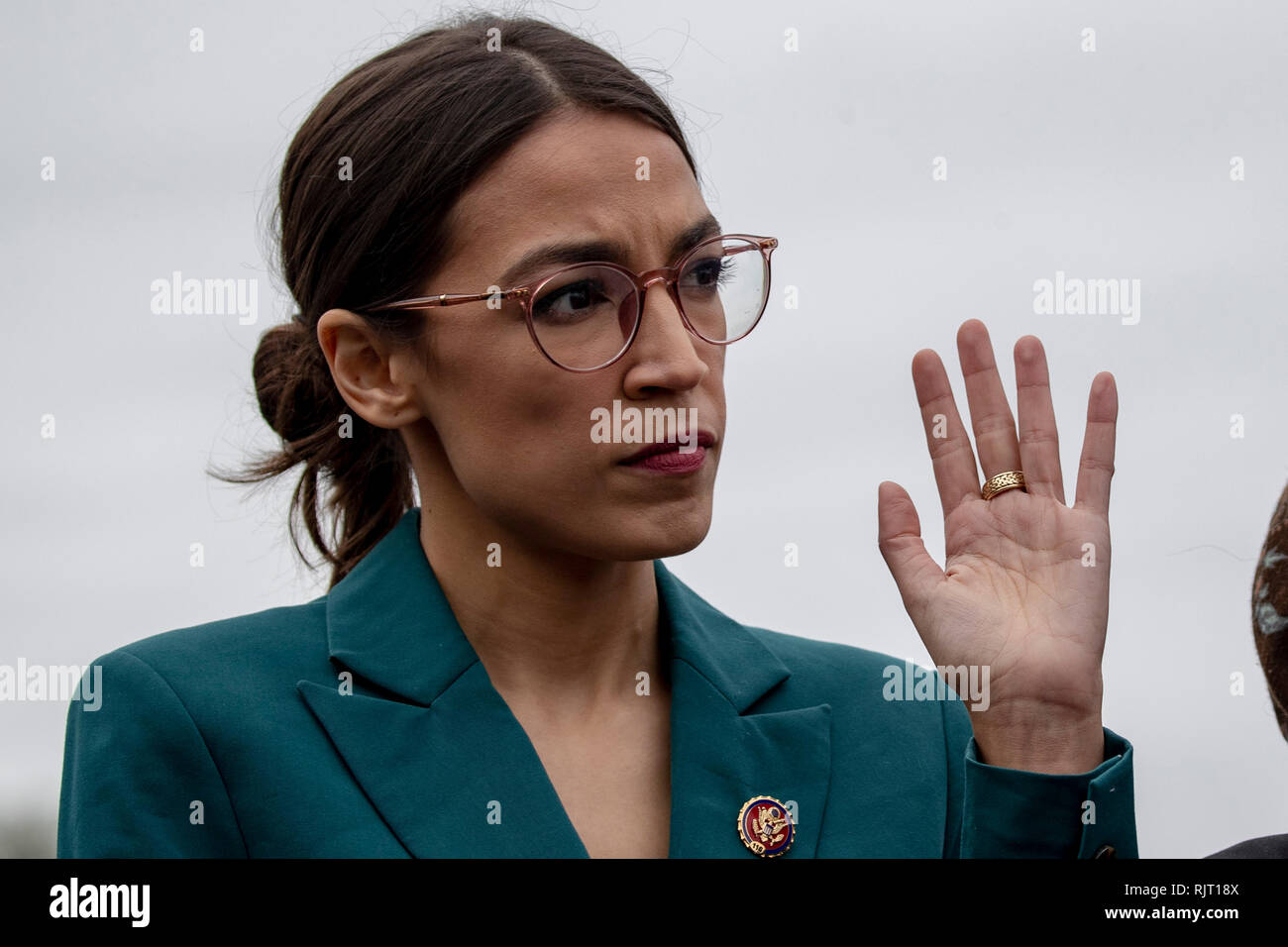Ocasio cortez hi-res stock photography and images - Alamy