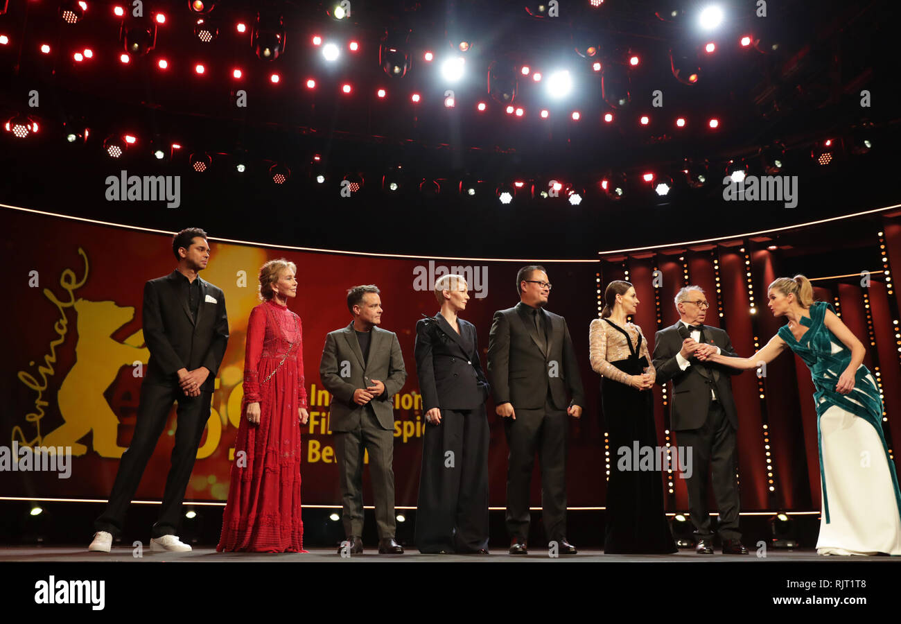 Berlin, Germany. 07th Feb, 2019. 69th Berlinale, opening gala: Anke ...