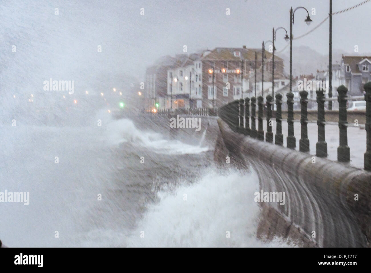 60 mph winds hi-res stock photography and images - Alamy