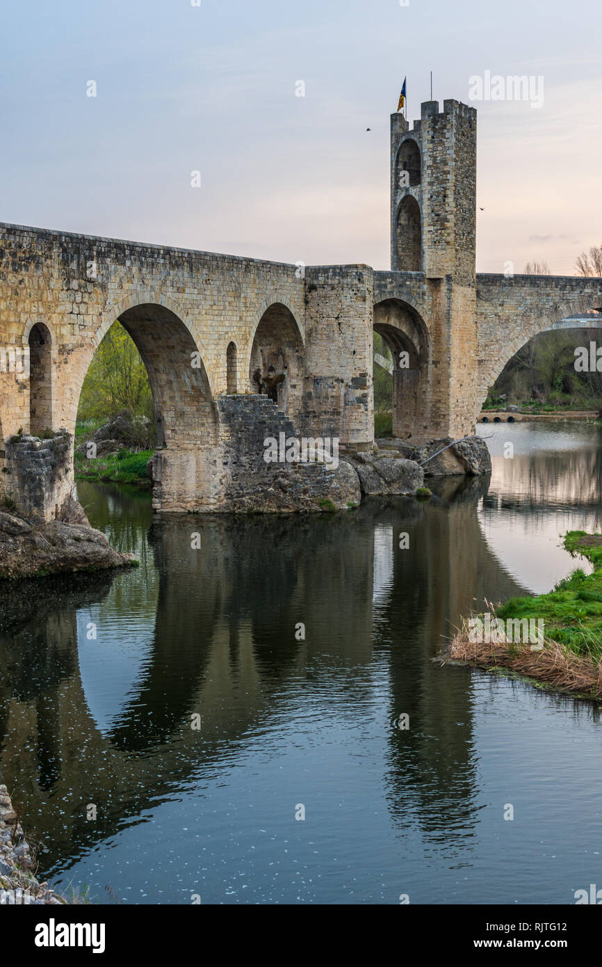 Beautiful stone bridge hi-res stock photography and images - Alamy
