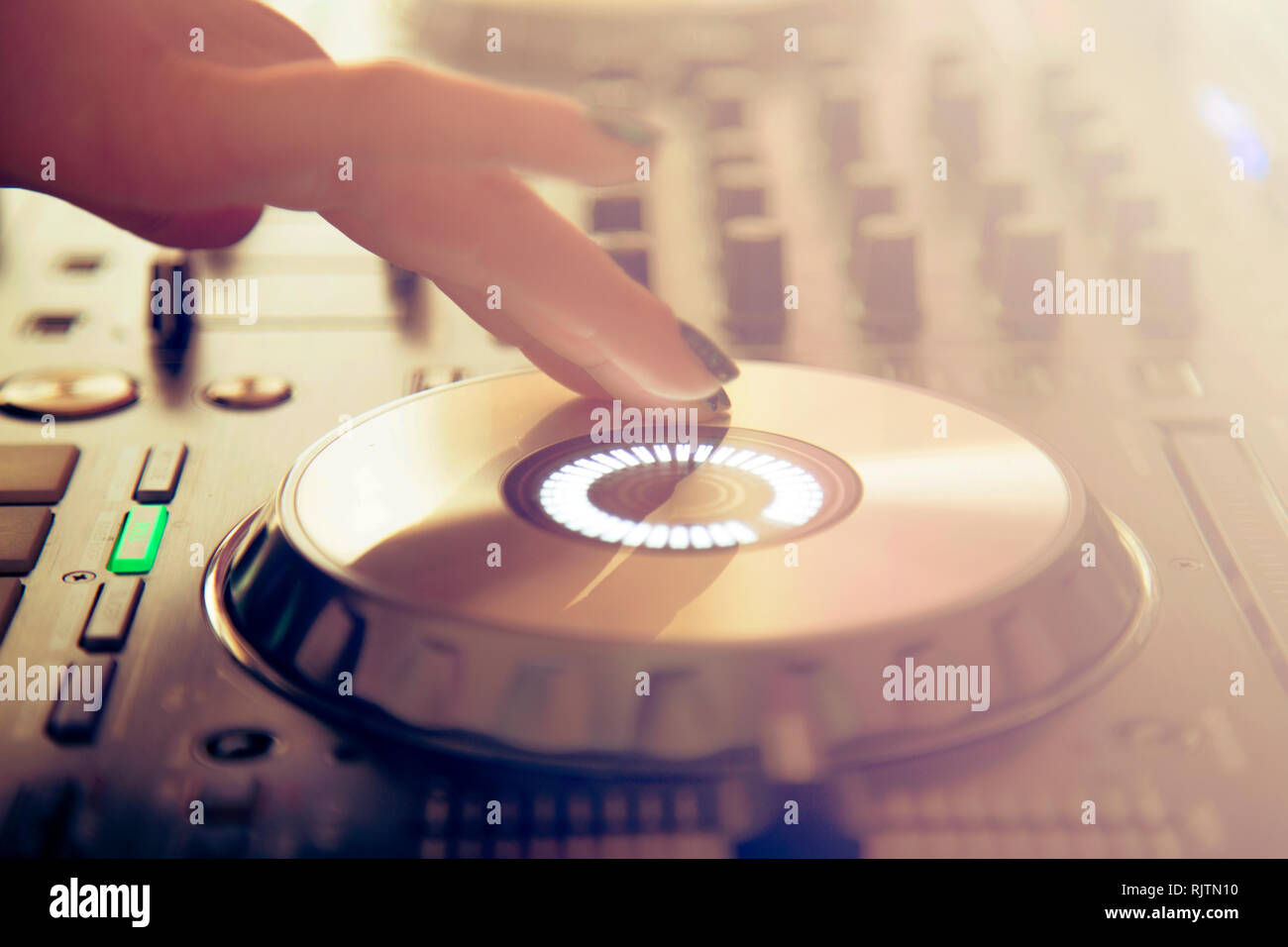 Hand mixing hi-res stock photography and images - Alamy