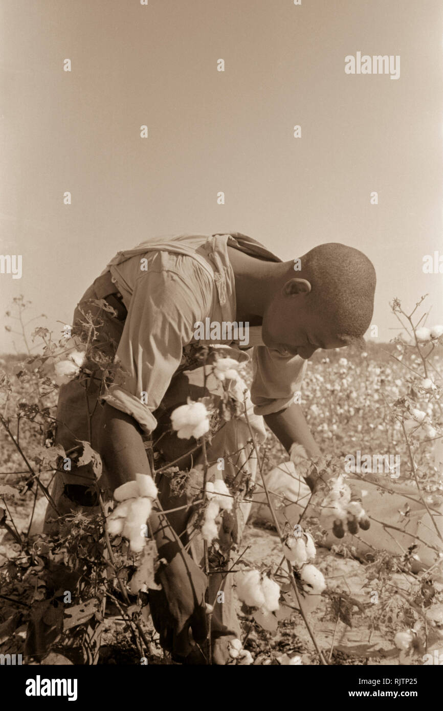 Back breaking hi-res stock photography and images - Alamy