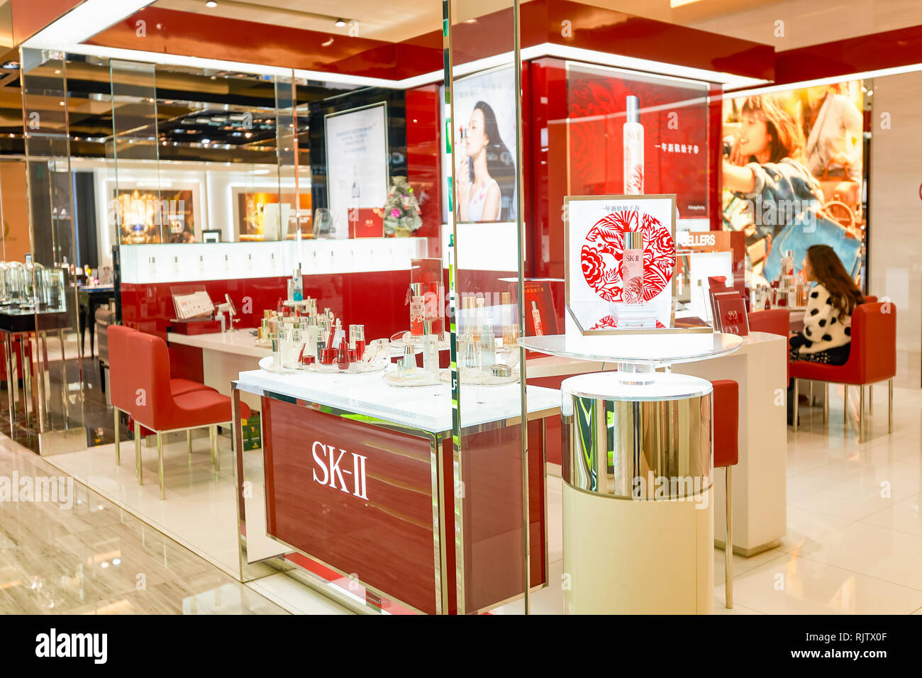 SHENZHEN, CHINA - FEBRUARY 05, 2016: interior of MixC Shopping Mall ...