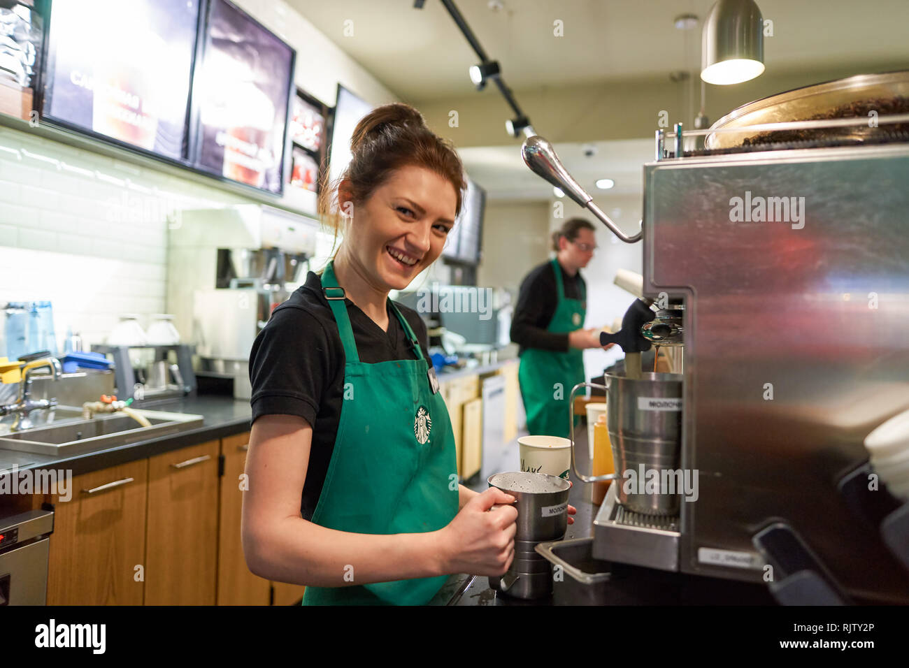 Starbucks worker beverage hi-res stock photography and images - Alamy