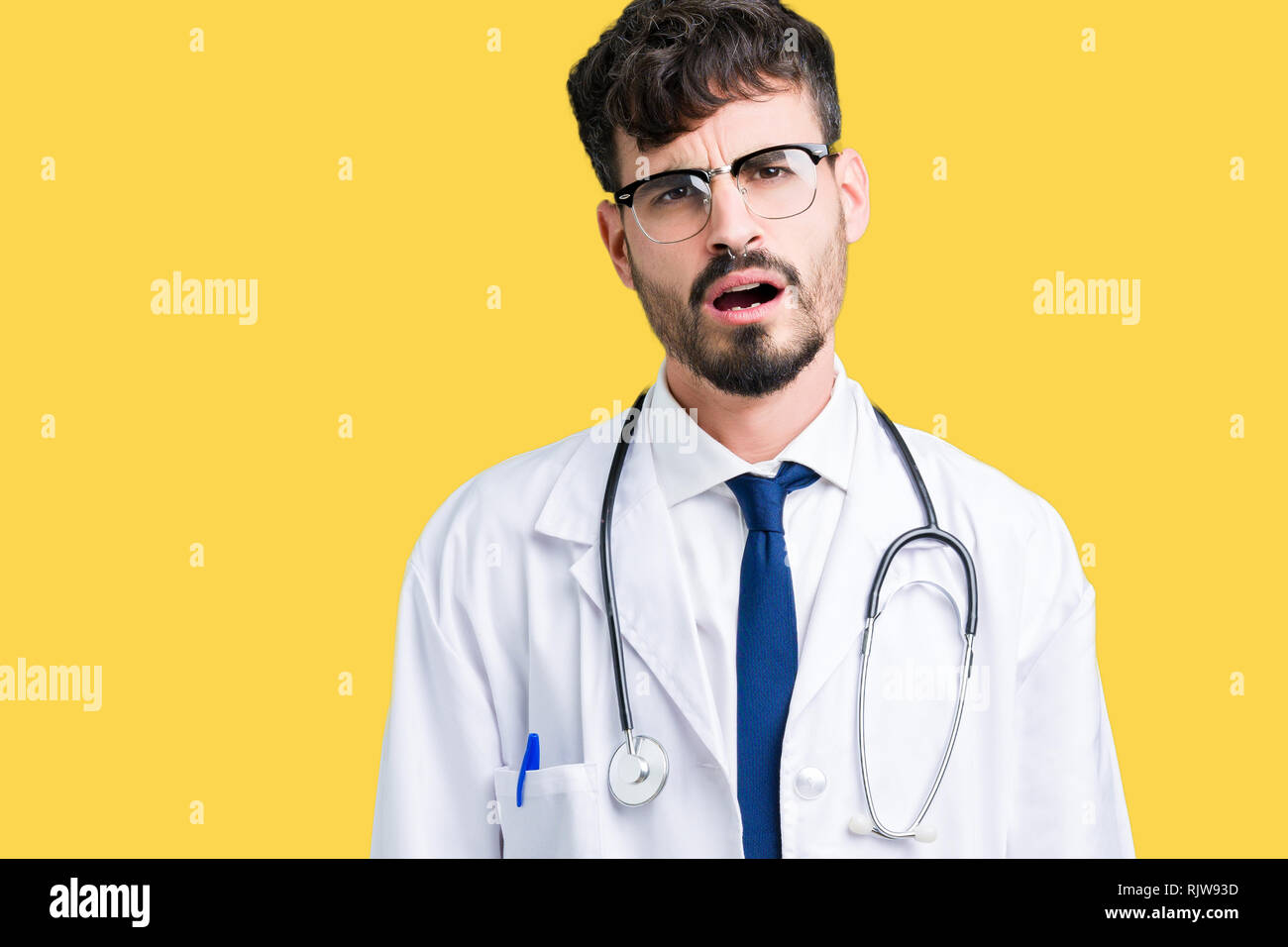 Skeptical looking doctor hi-res stock photography and images - Alamy
