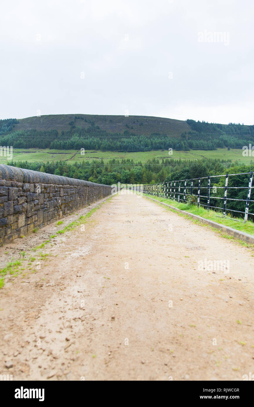 Disappearing wall hi-res stock photography and images - Alamy