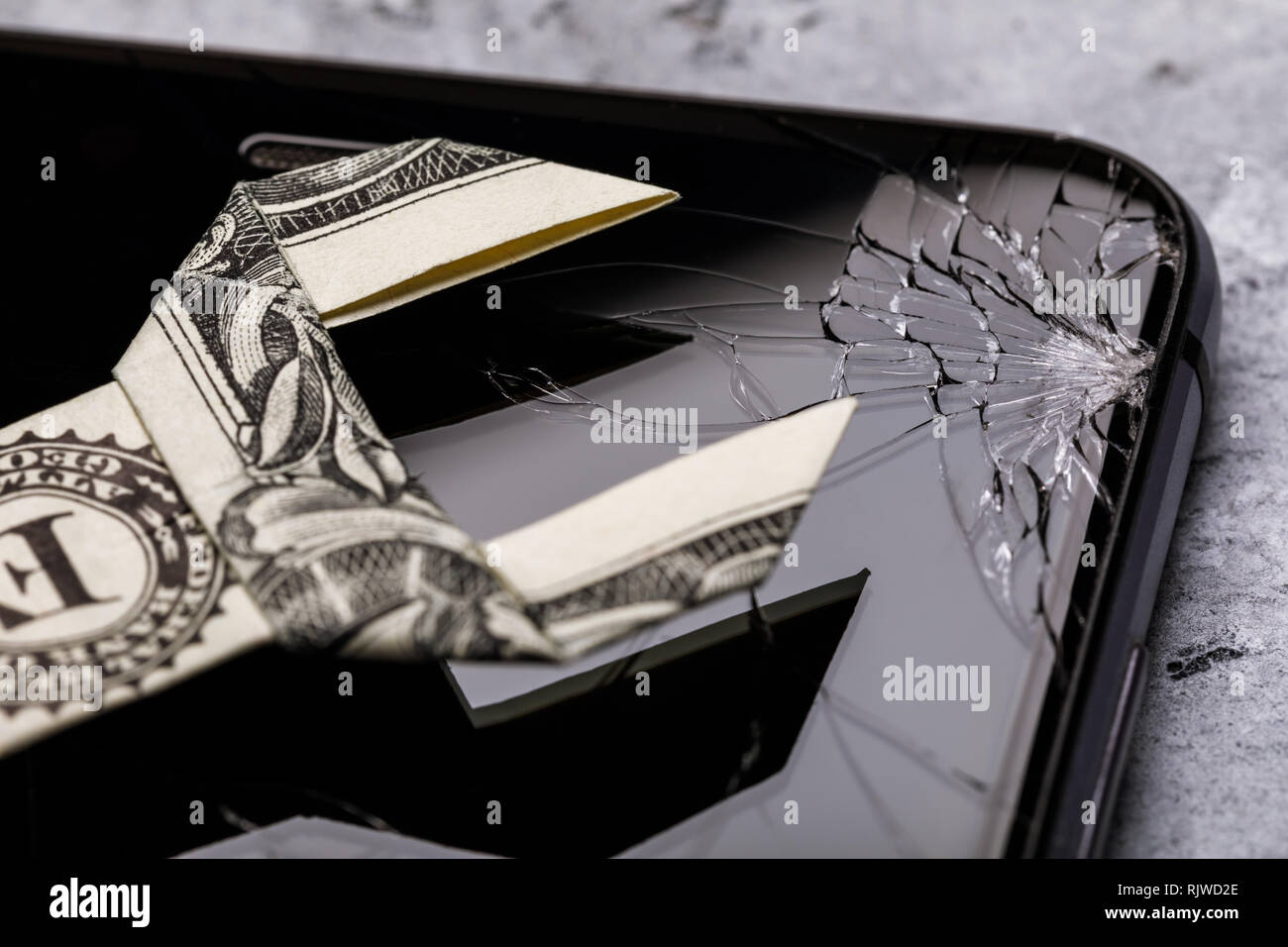 Repairing glass hi-res stock photography and images - Alamy