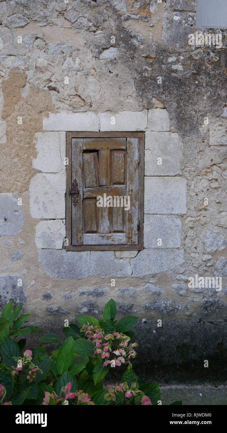 Chateau de Touffou. Bonnes, France Stock Photo - Alamy