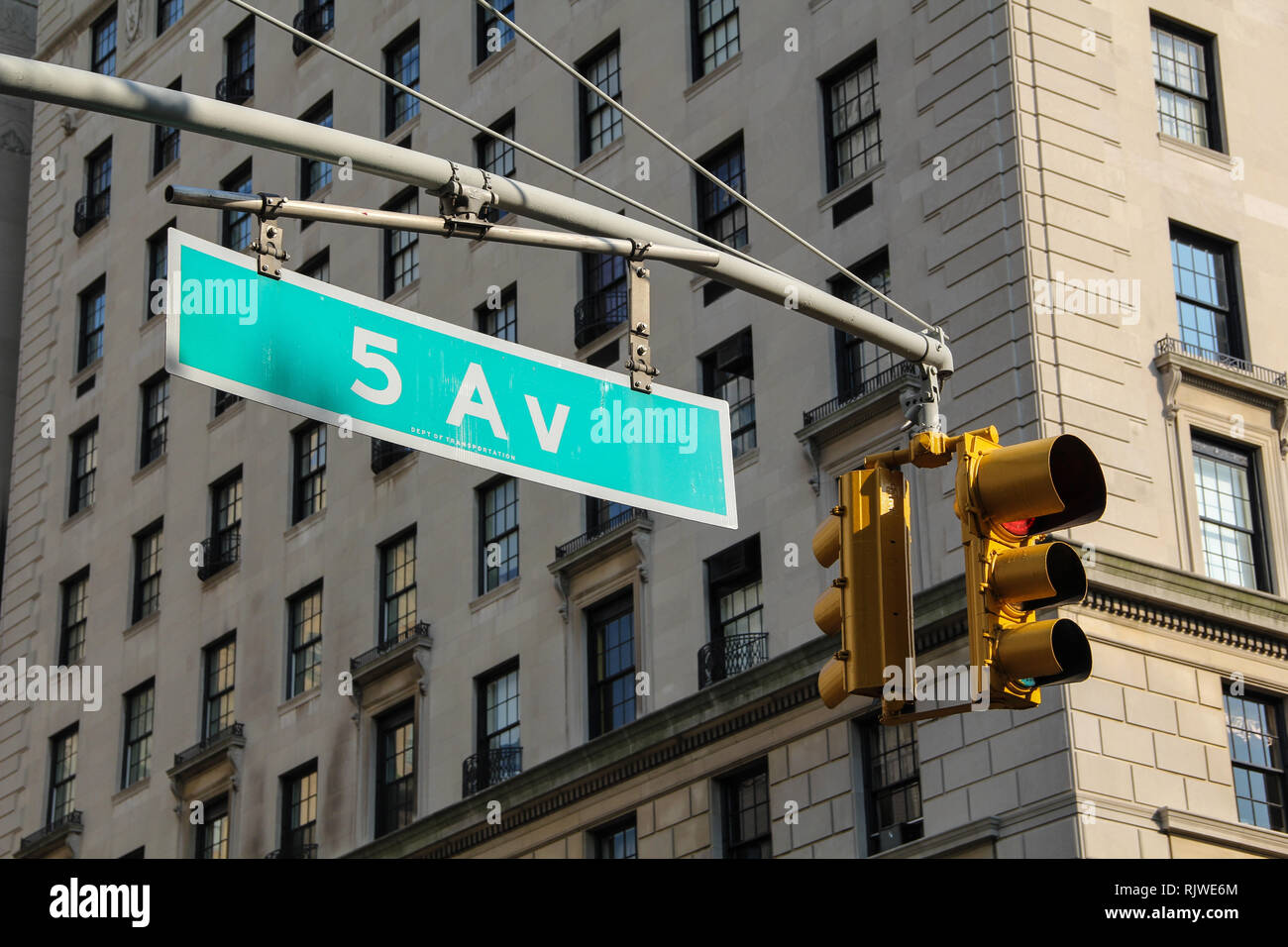 New York 5th Avenue, traffic sign seen from the Central Park Stock ...