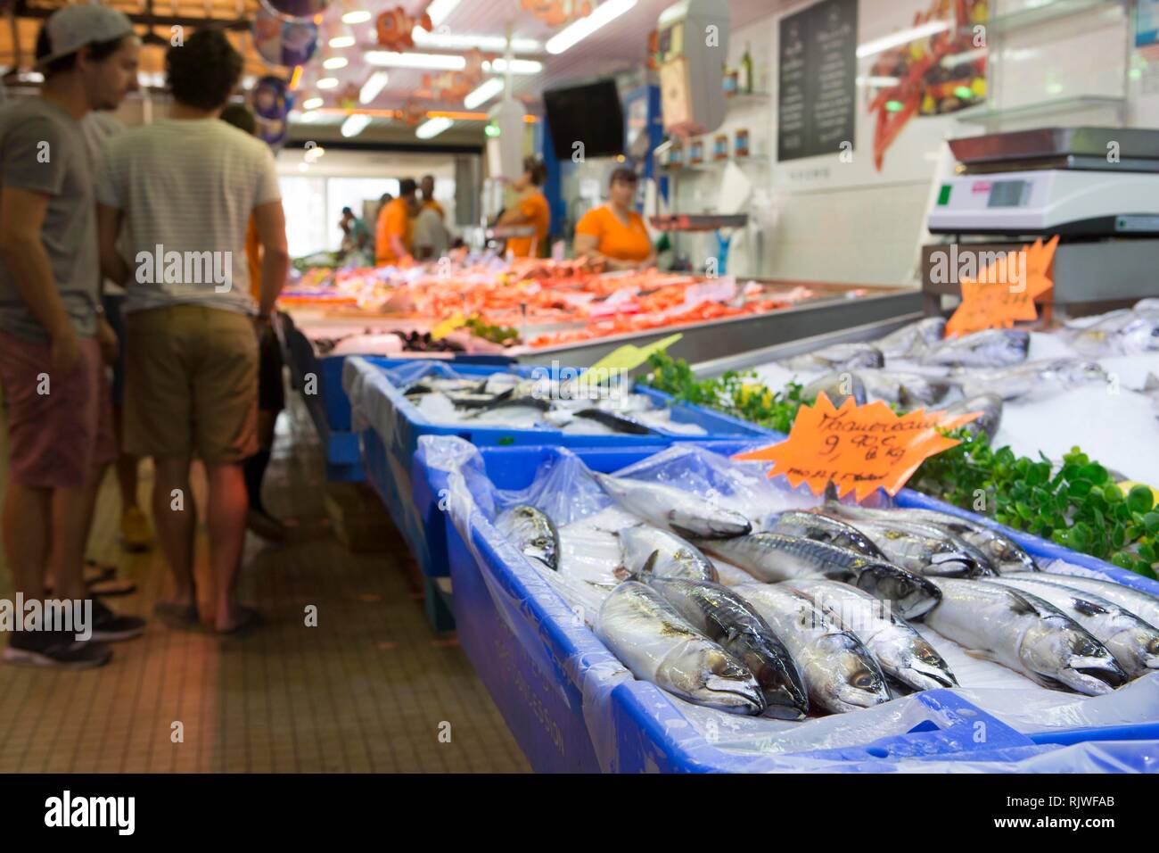 Southern france seafood hi-res stock photography and images - Alamy