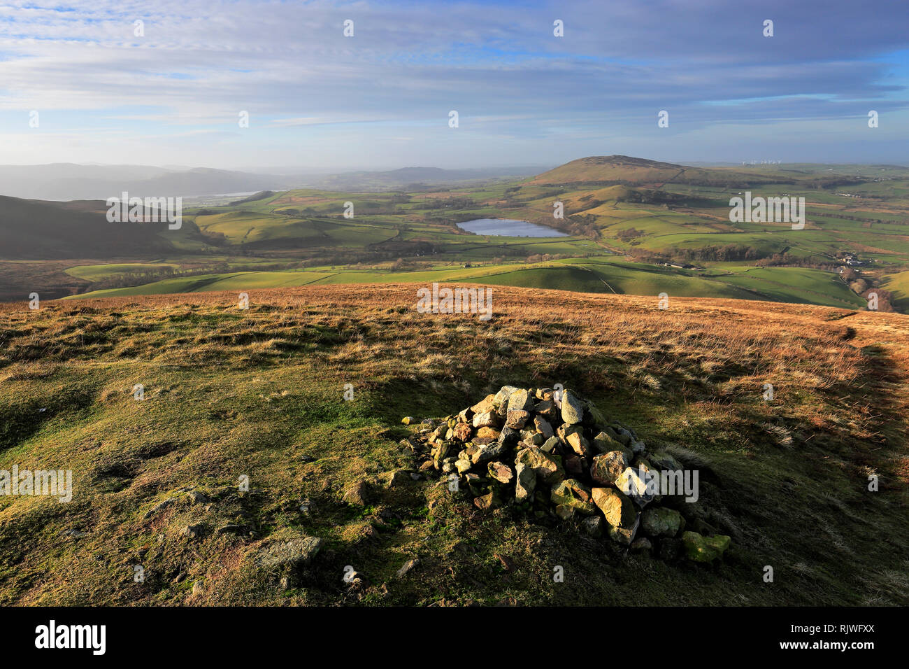 The Summit cairn on Longlands fell, Lake District National Park ...