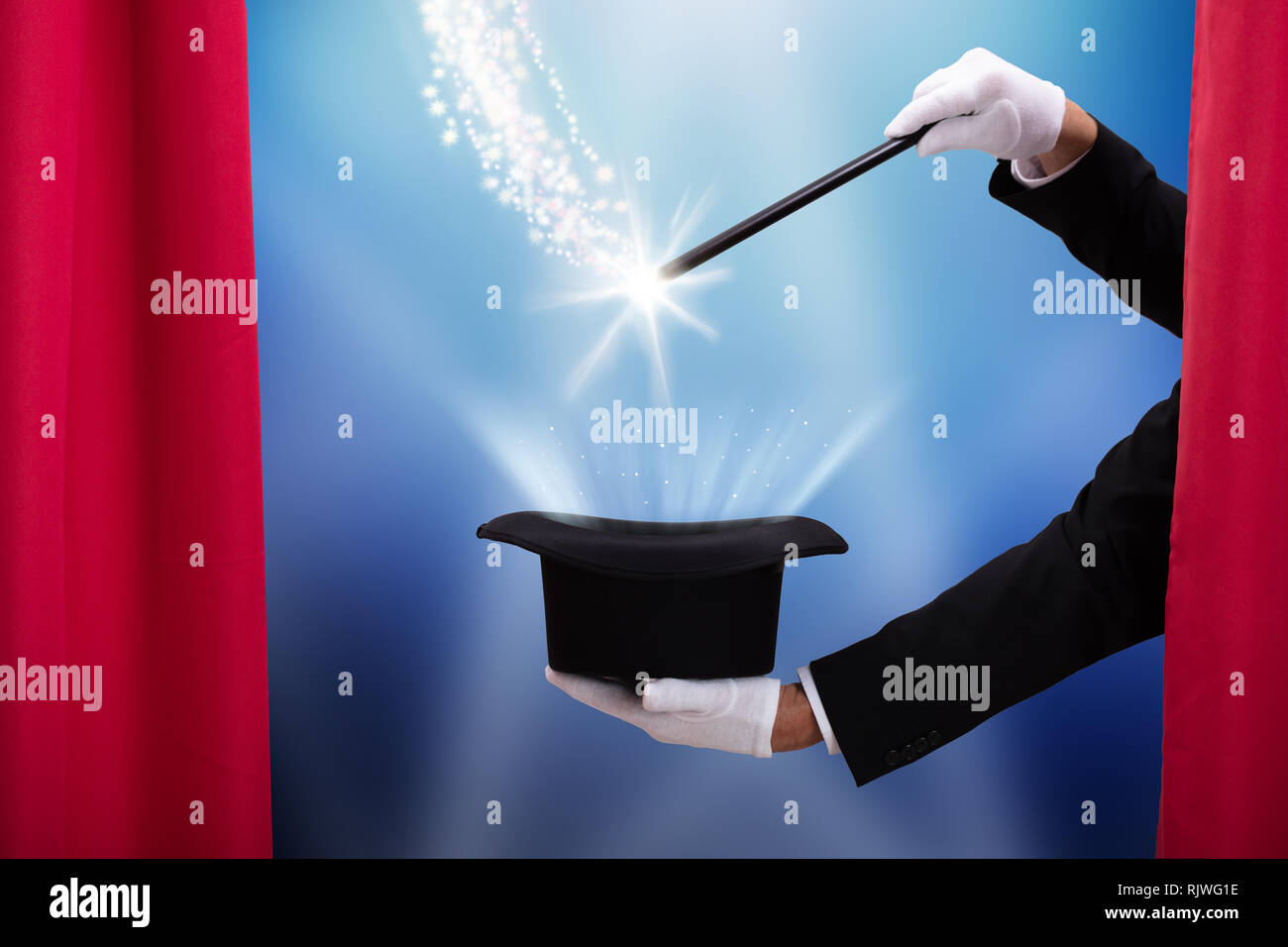 Magician hat wand hi-res stock photography and images - Alamy