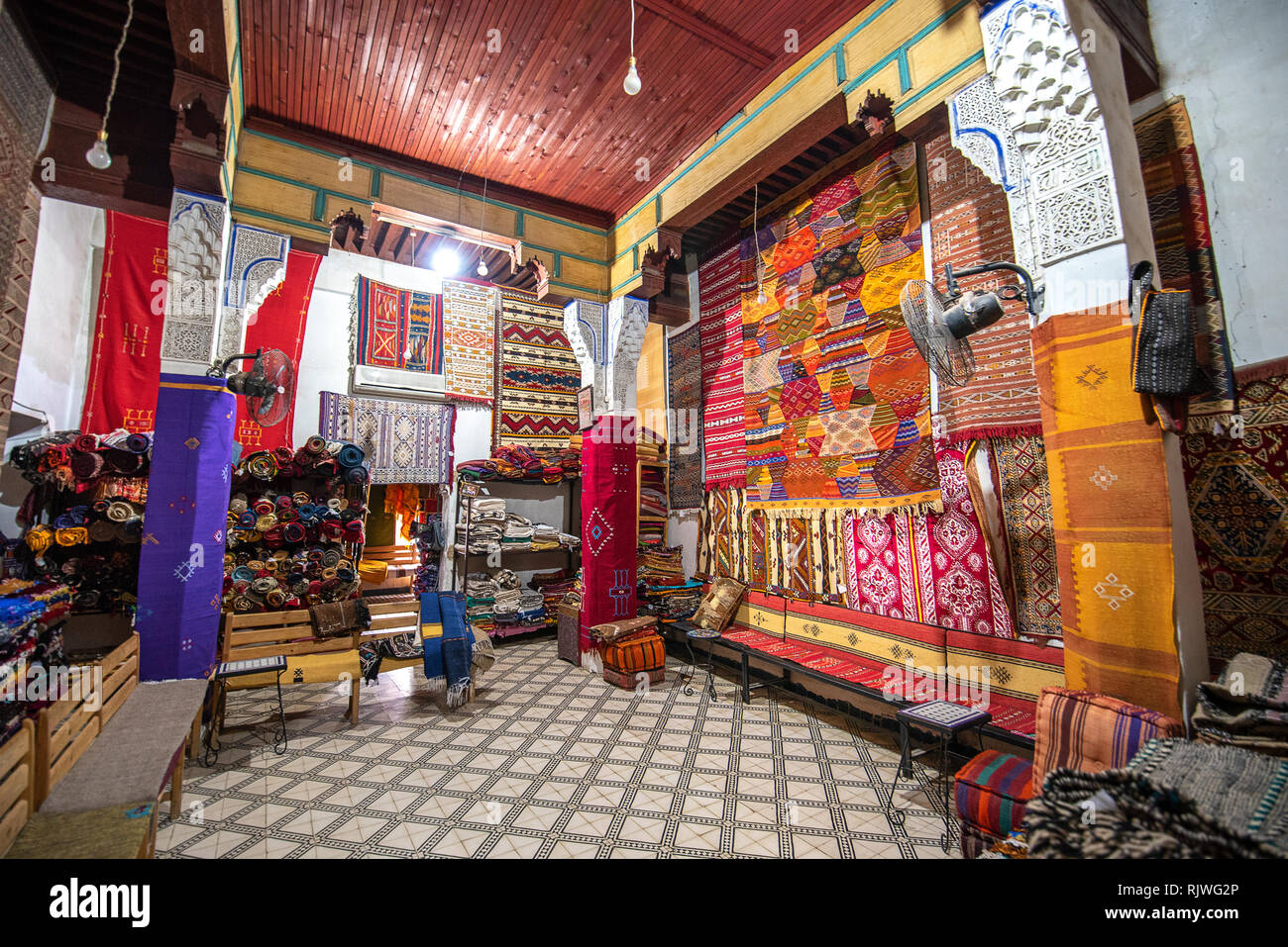 Moroccan rugs hi-res stock photography and images - Alamy