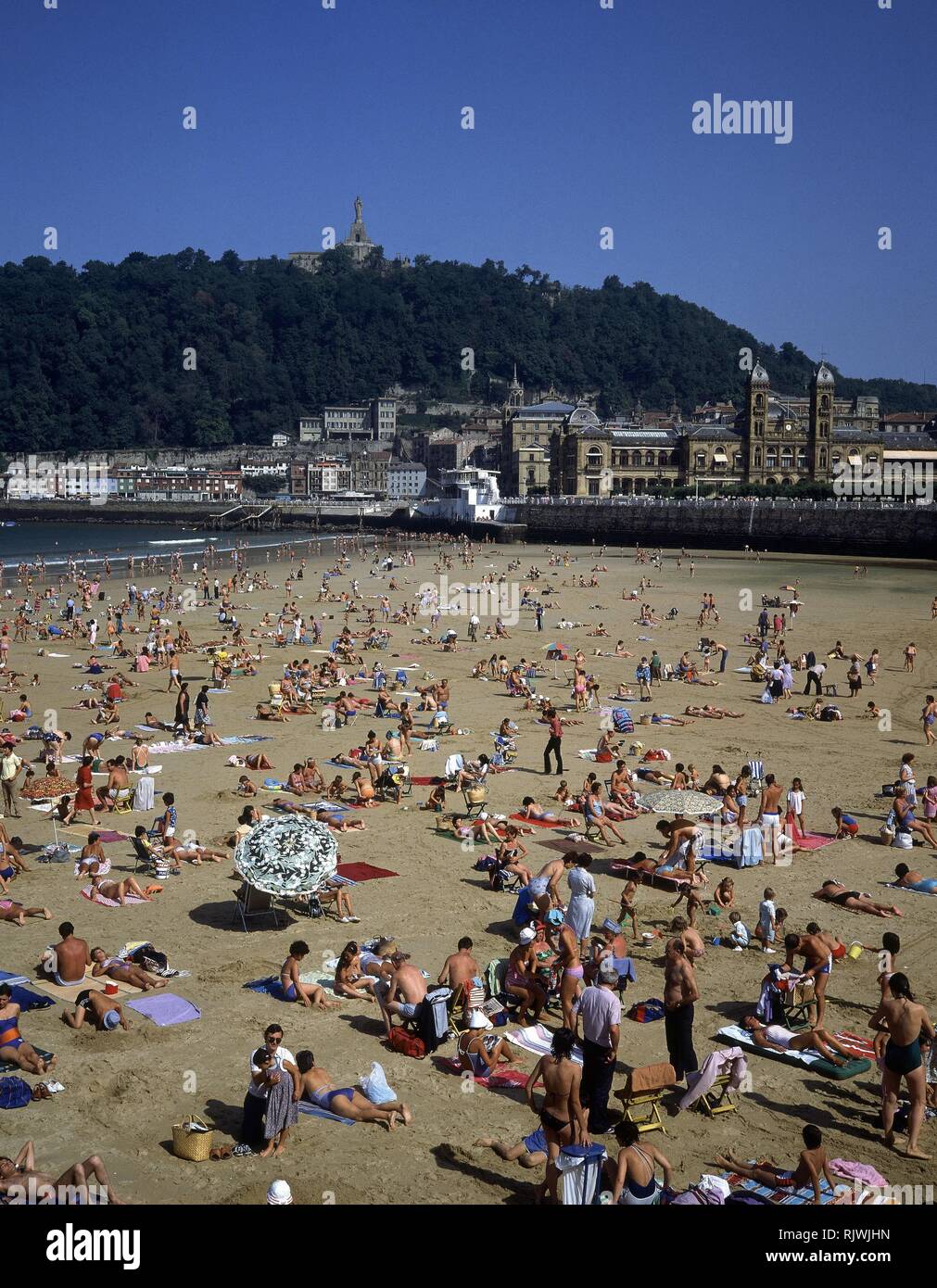 PLAYA DE LA CONCHA. Location: EXTERIOR. SAN SEBASTIAN. Guipuzcoa. SPAIN ...