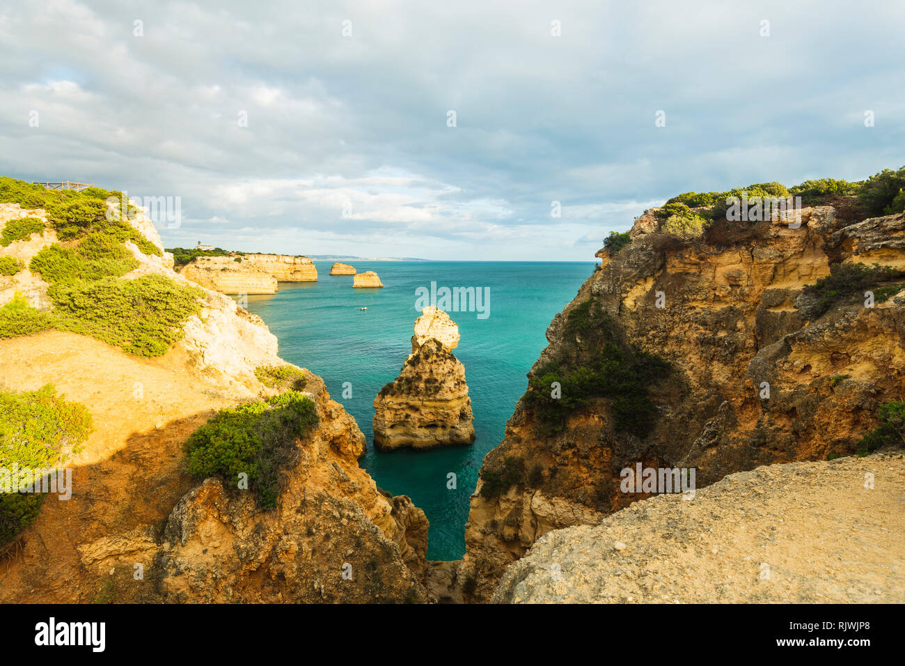 Sea level view hi-res stock photography and images - Alamy
