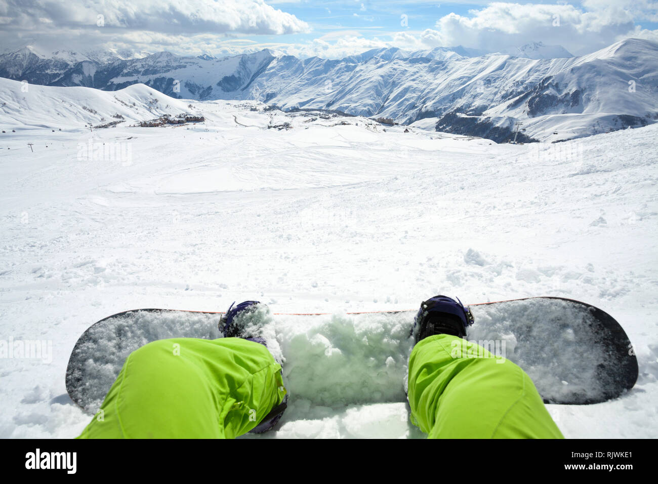 Asian female snowboarder hi-res stock photography and images - Alamy