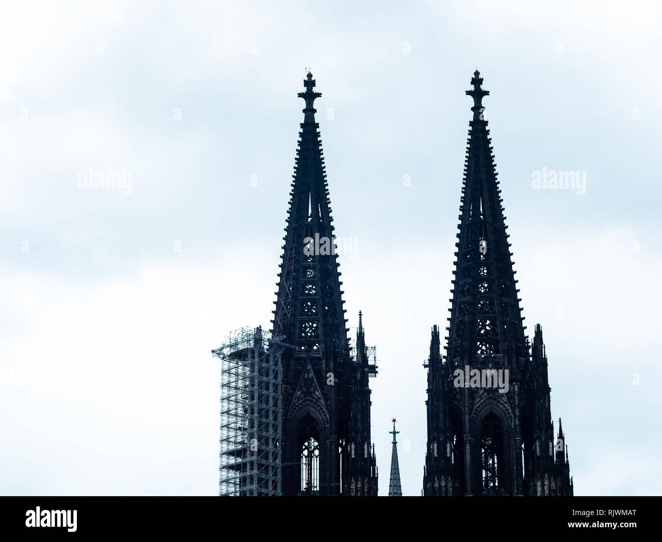 Gothic cathedral cologne hi-res stock photography and images - Alamy