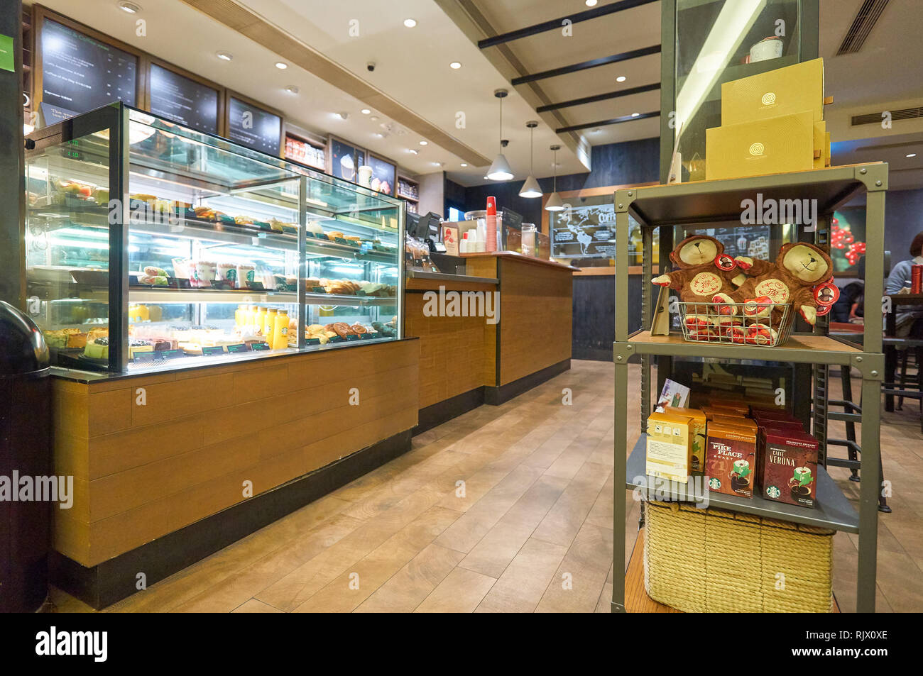 Hong kong starbucks coffee shop hi-res stock photography and images - Alamy
