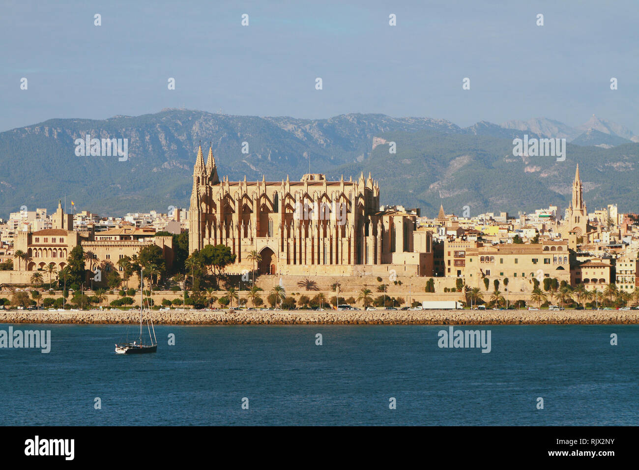 Skyline palma de mallorca hi-res stock photography and images - Alamy