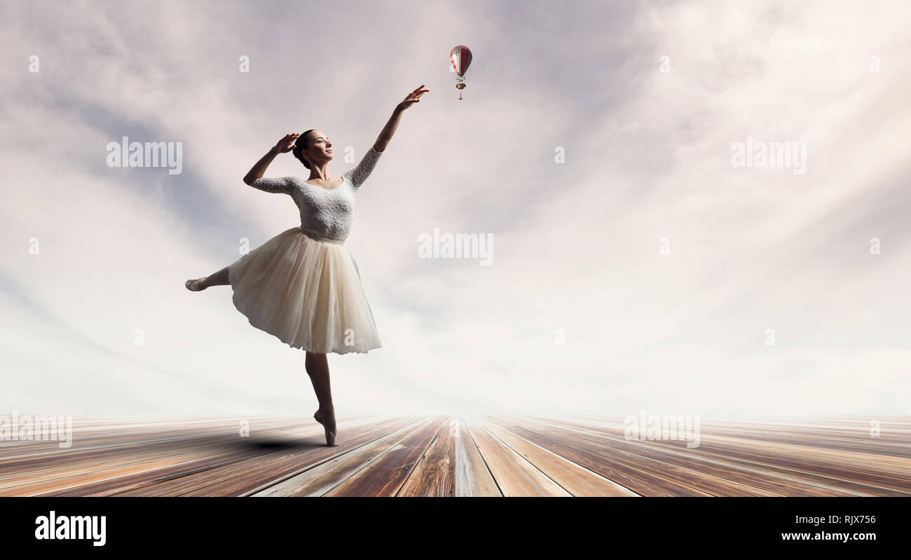 Beautiful ballerina dancing hi-res stock photography and images - Alamy
