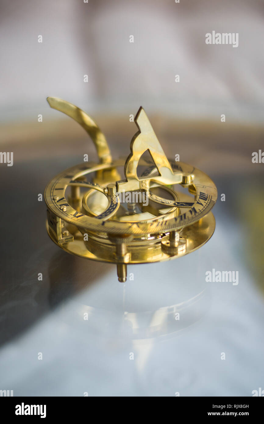 OLD COMPASS WITH SUN CLOCK FOR NAVAL ORIENTATION FOR CAPTAIN Stock ...