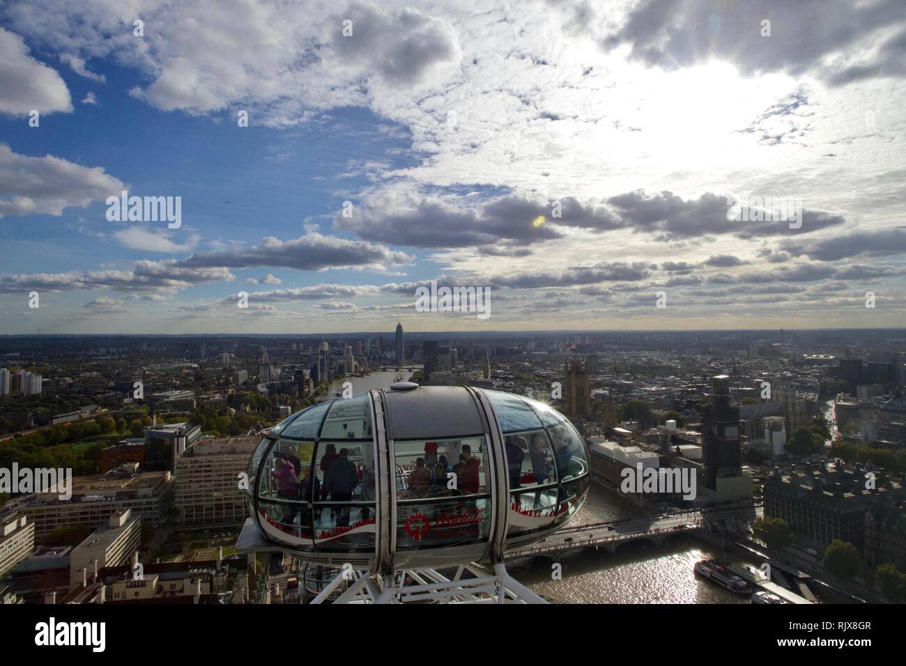 Visit london eye uk hi-res stock photography and images - Alamy