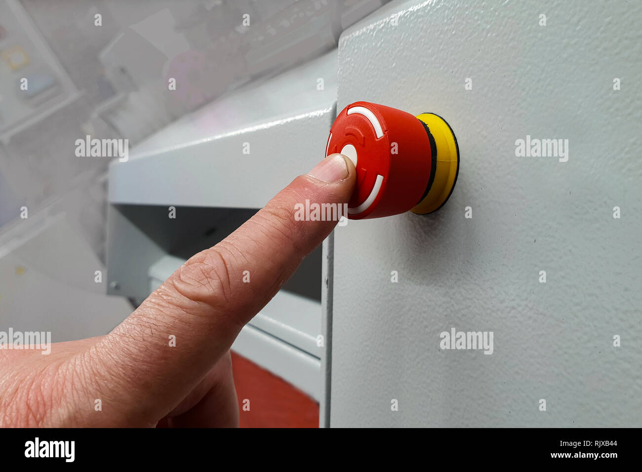 Big red emergency stop button hi-res stock photography and images - Alamy