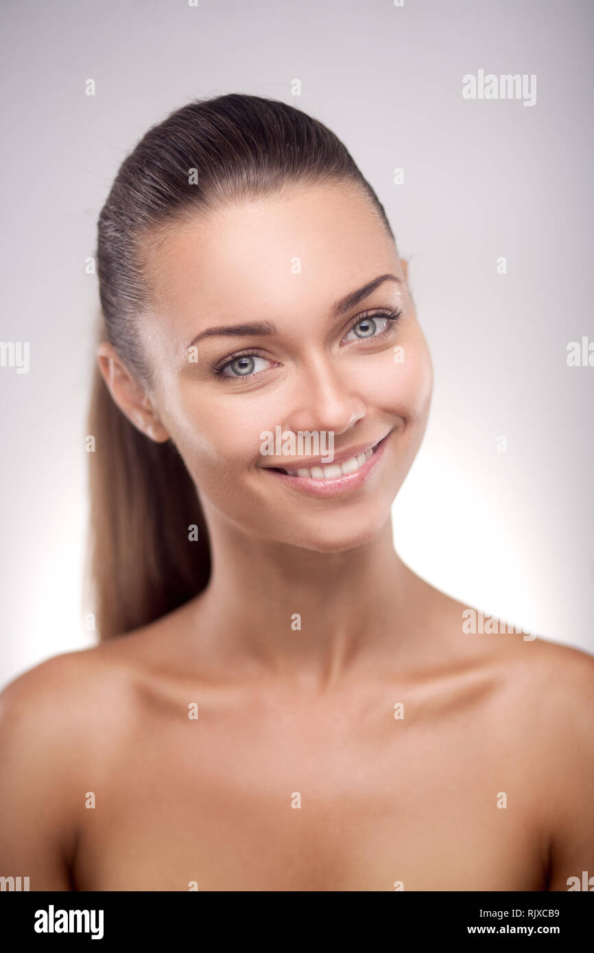 Perfect teeth hi-res stock photography and images - Alamy