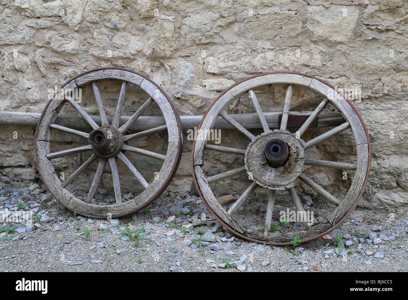 Old wheels / Old wheels from the cart Stock Photo - Alamy