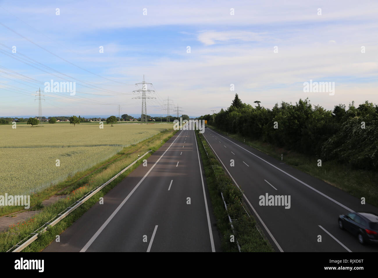 Empty autobahn freeway german hi-res stock photography and images - Alamy