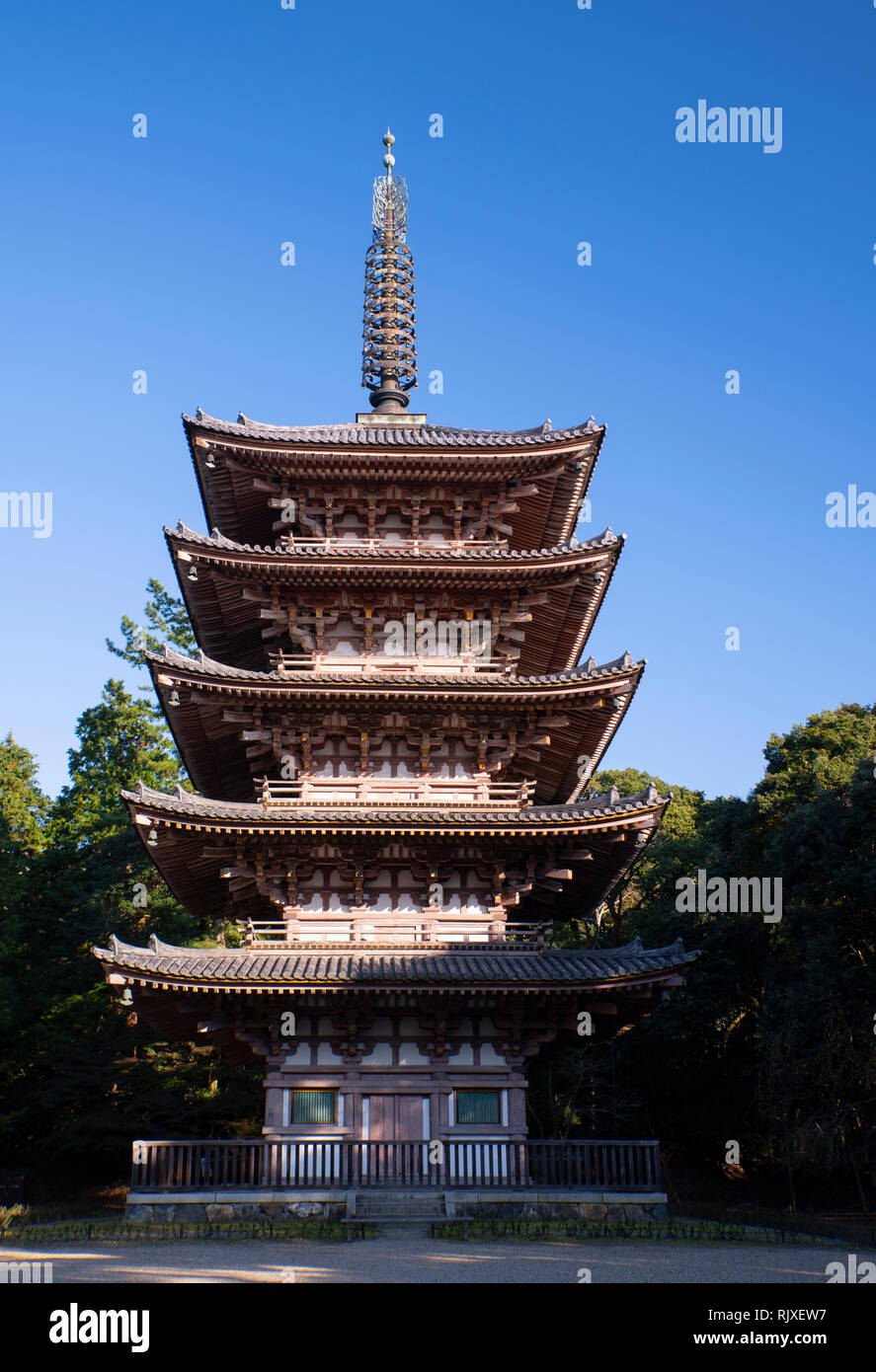 The five story pagoda in the Daigo-ji Temple Garden compex, Kyoto ...