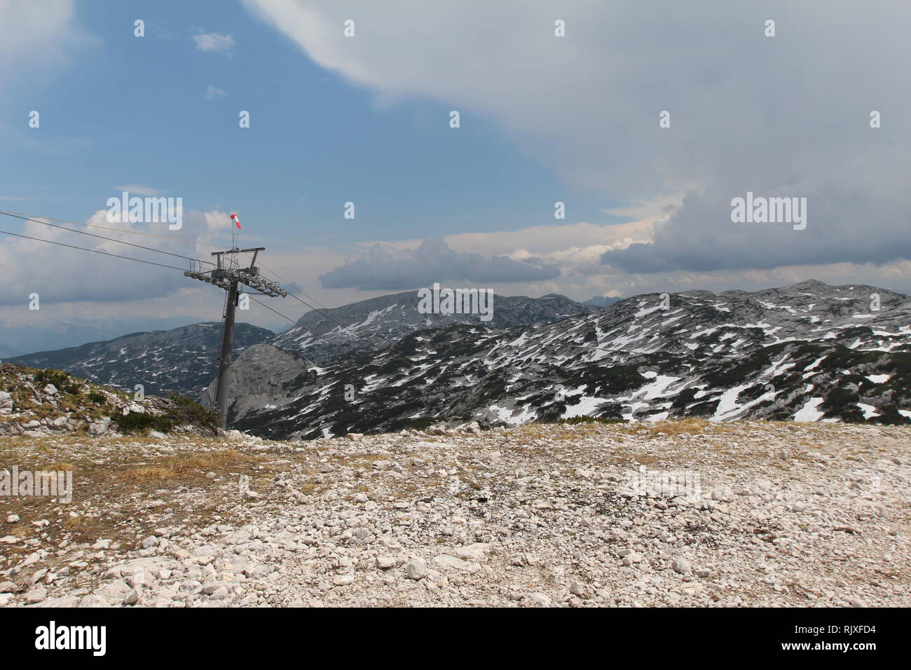Dachstein glacier lift hi-res stock photography and images - Alamy