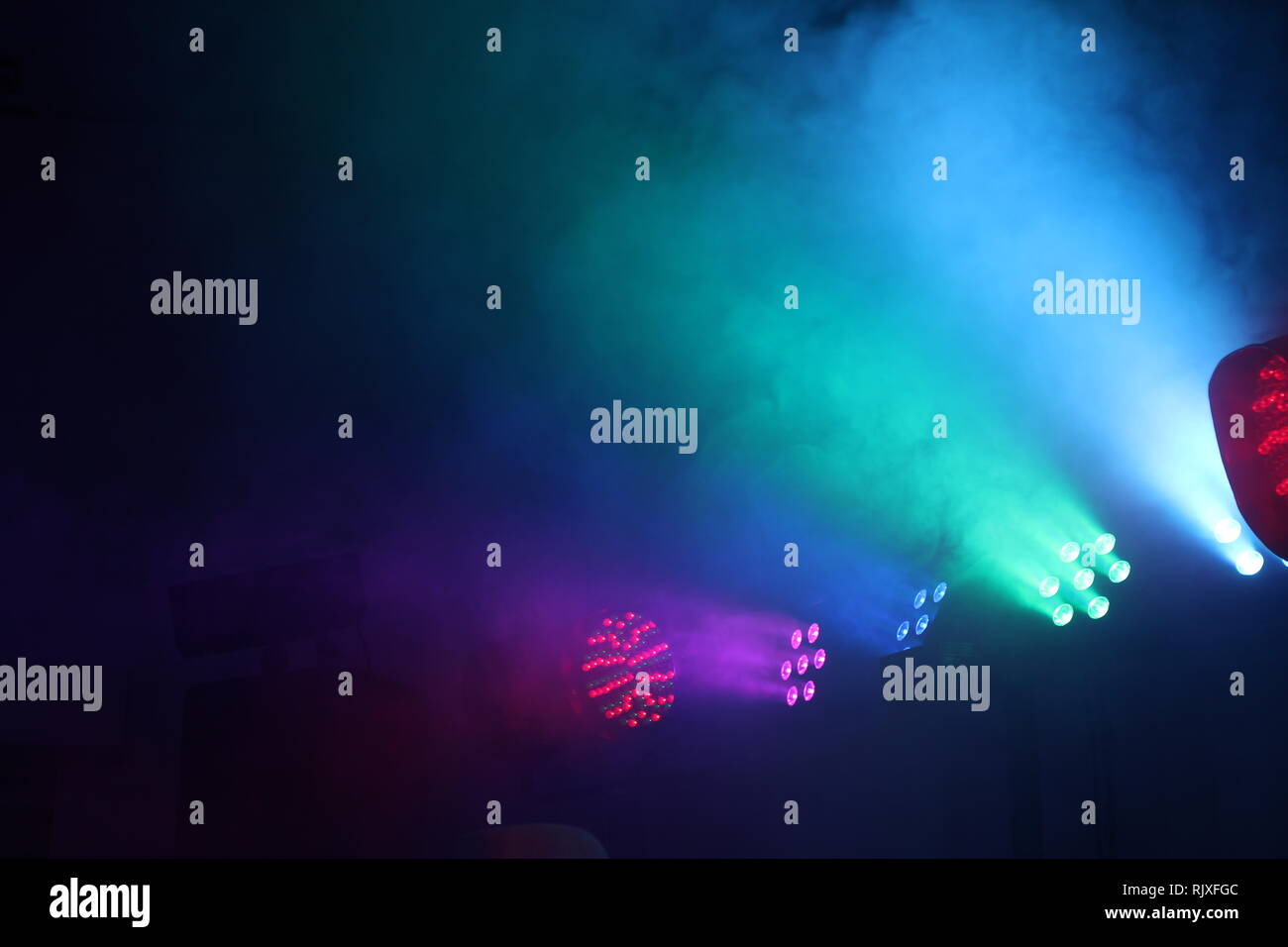 Laser illumination / Stage lights and smoke Stock Photo - Alamy