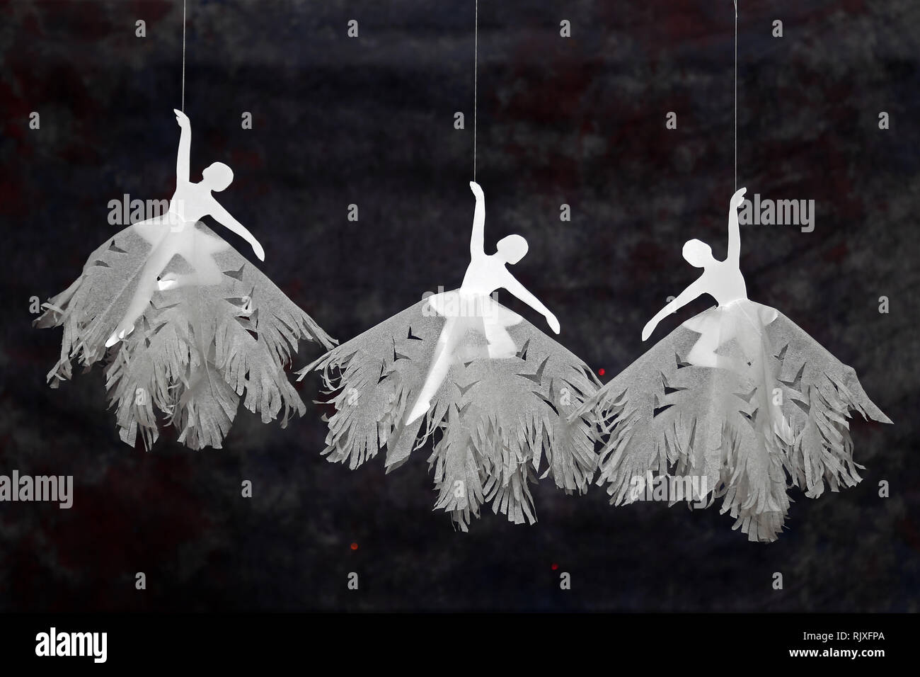 Ballet / Three ballerinas paper Stock Photo - Alamy