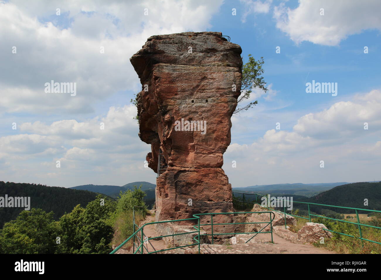 Part of the Drachenfels castle in Germany near the city of Dahn Stock ...