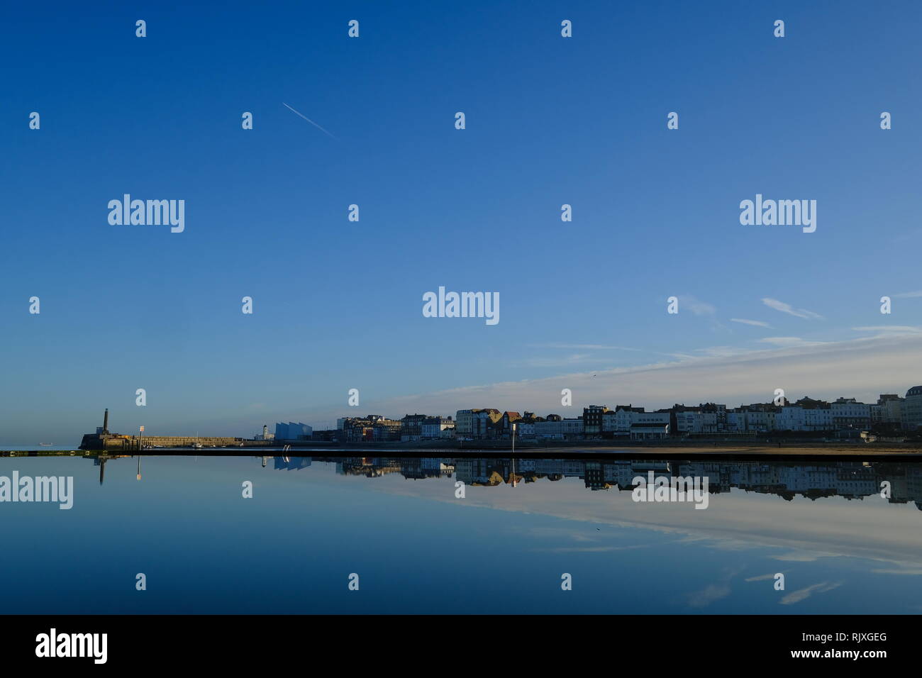 Walpole Bay Tidal Pool Margate Southeast Coast Kent England Seaside ...