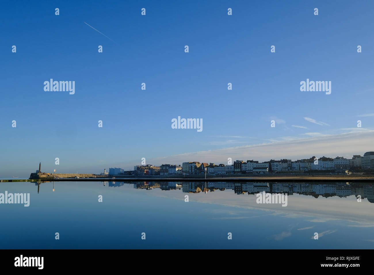 Walpole Bay Tidal Pool Margate Southeast Coast Kent England Seaside ...