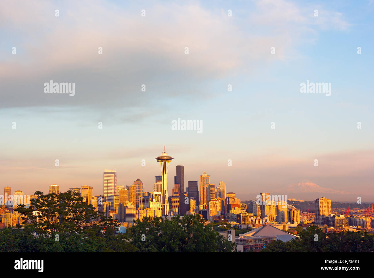 Seattle city landscape at sunset with Mount Rainier on horizon. City ...