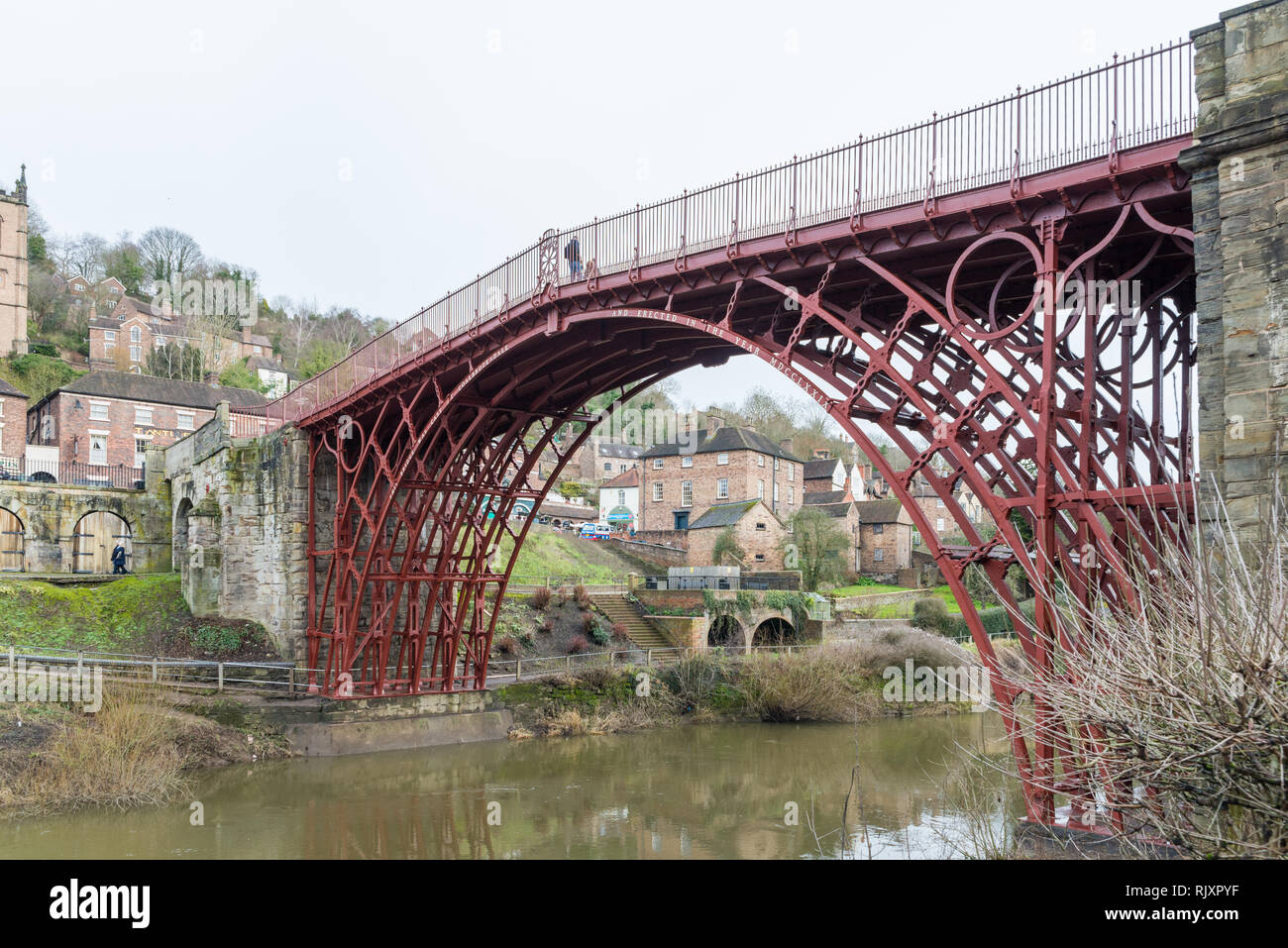 The recently renovated and painted Iron Bridge at Ironbridge, Telford ...