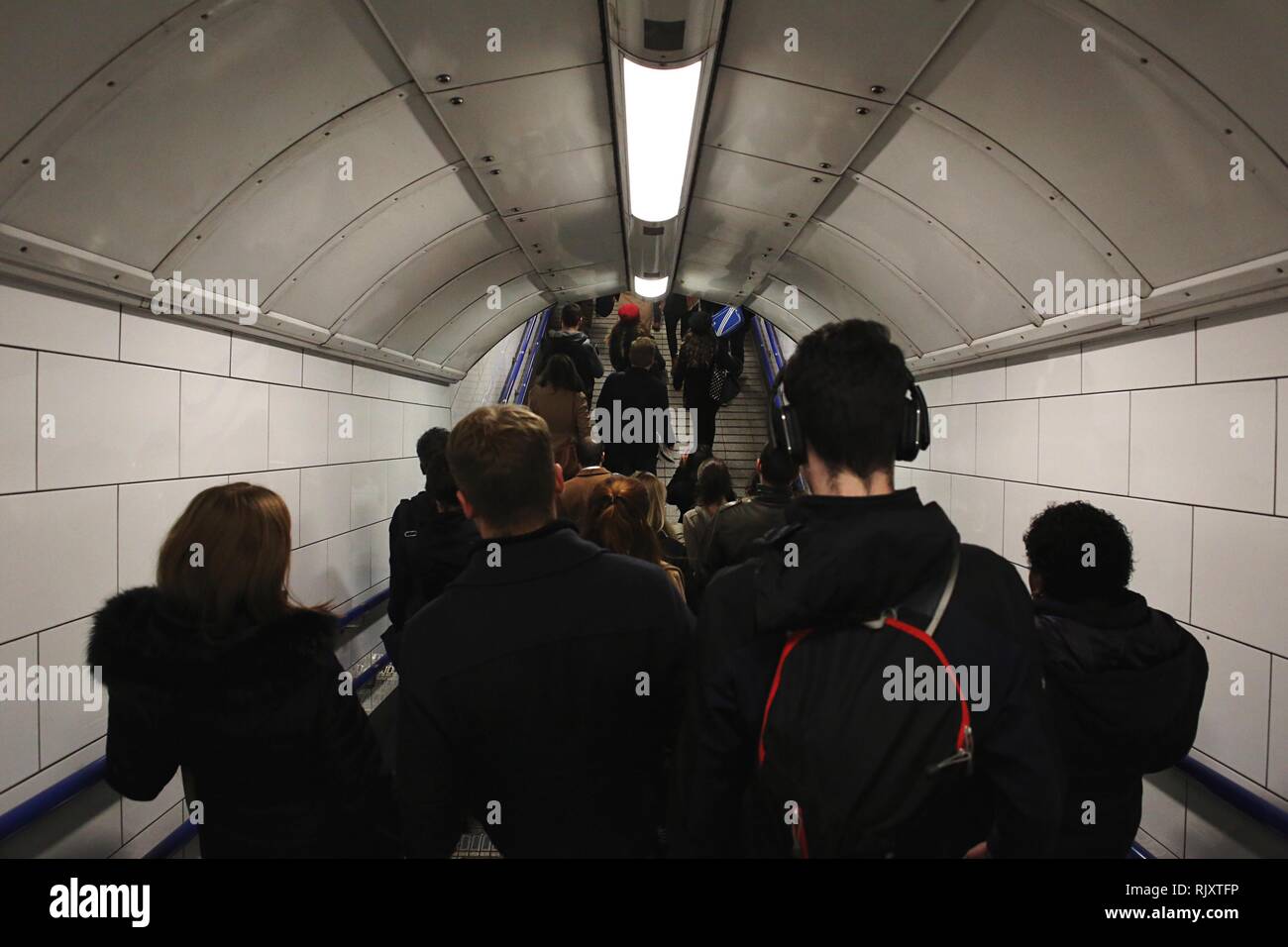 london underground tube Stock Photo - Alamy