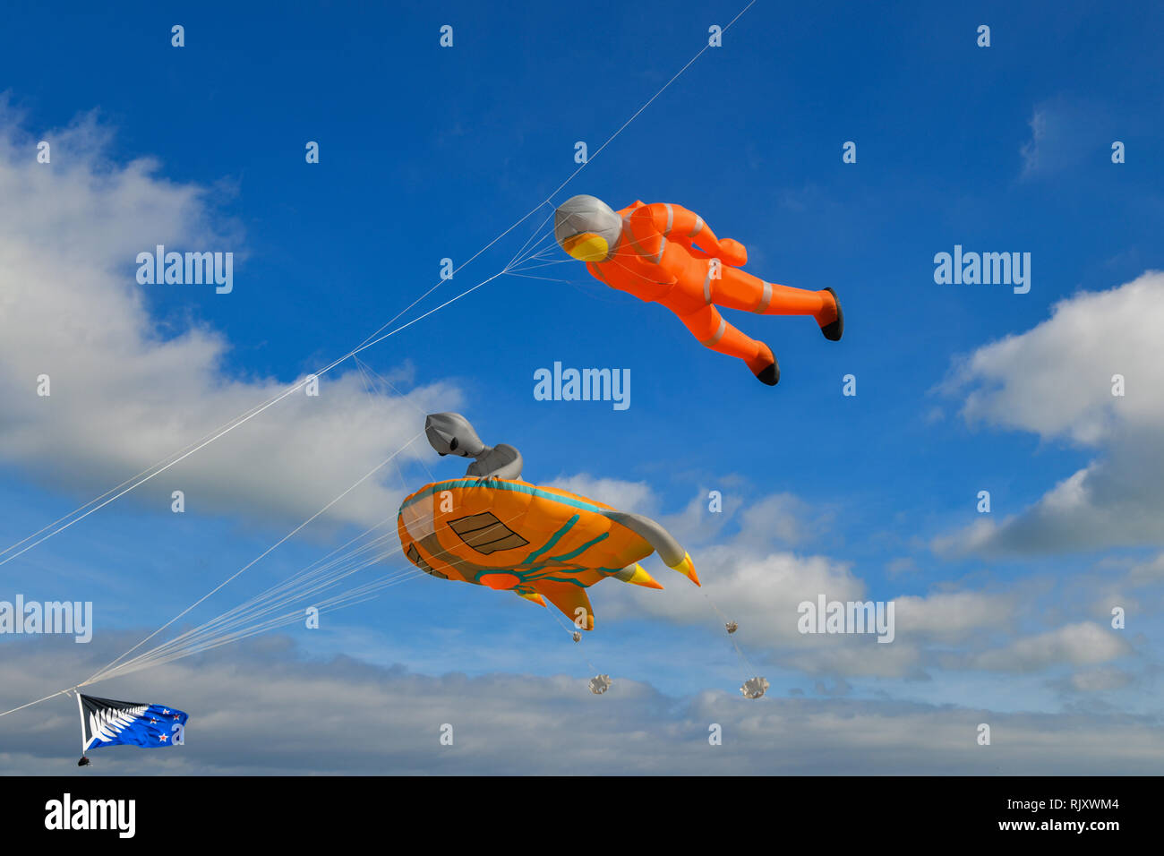 Alien kite hi-res stock photography and images - Alamy