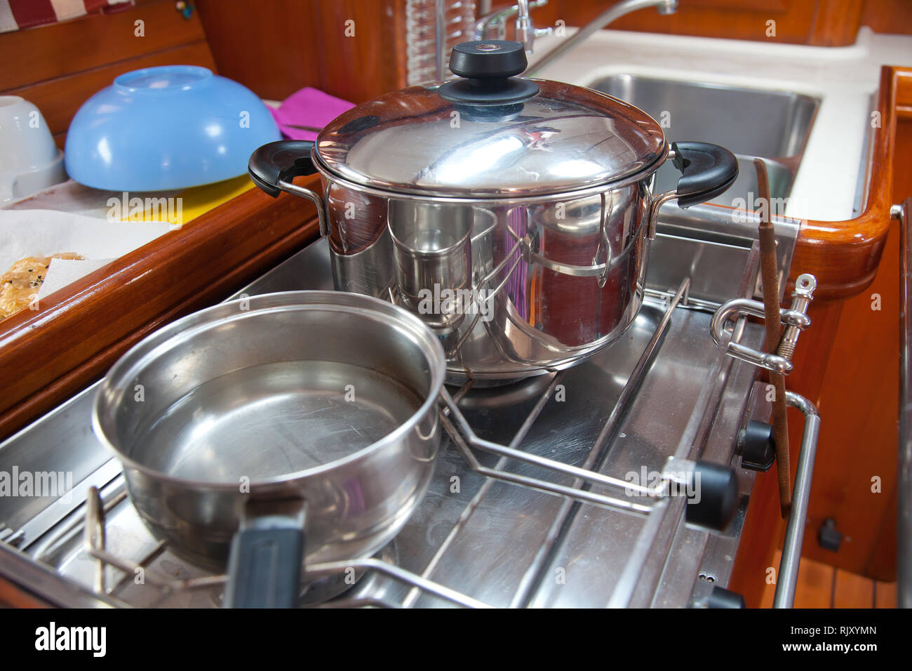 The cooking area of a sailboat Stock Photo - Alamy