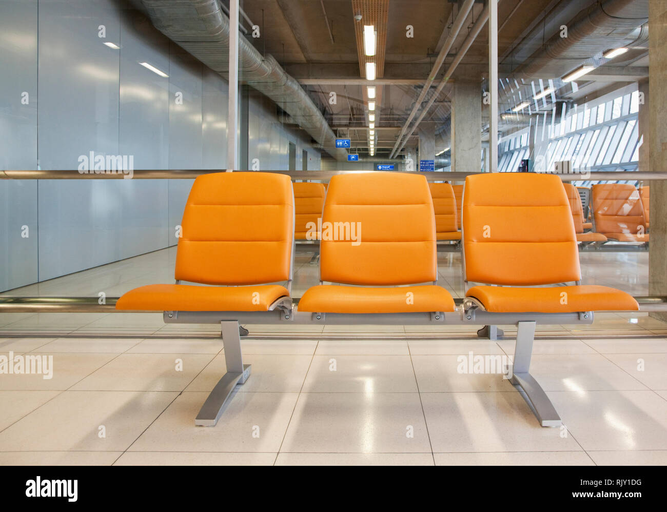 Seating at Airport Stock Photo - Alamy