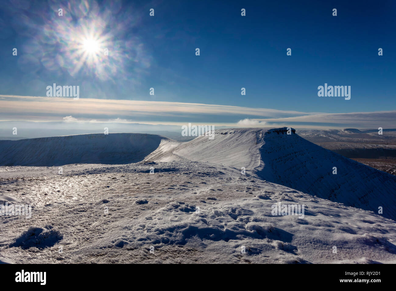 Sunlight on corn du hi-res stock photography and images - Alamy