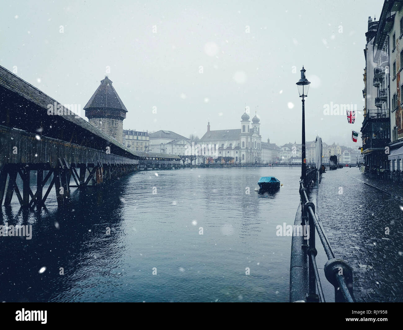 Lucerne winter hi-res stock photography and images - Alamy