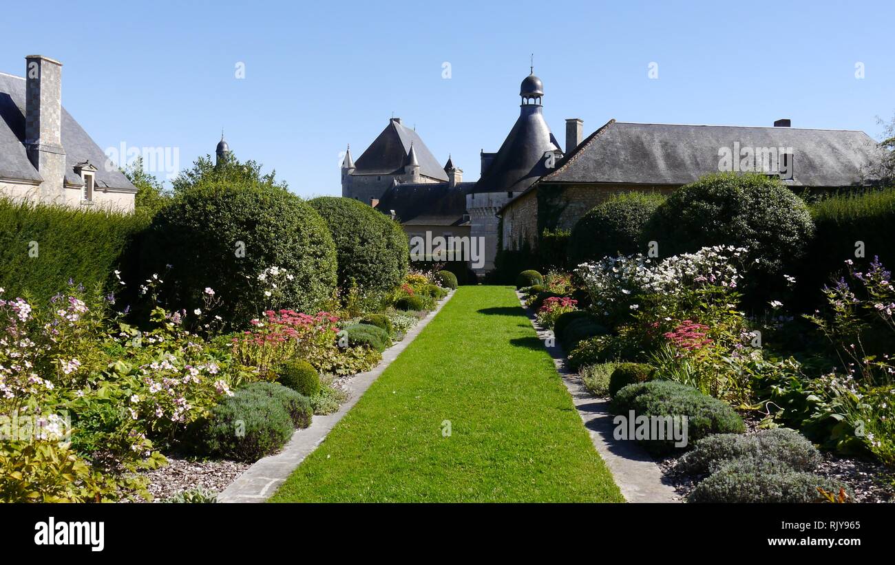 Chateau de Touffou. Bonnes, France Stock Photo - Alamy