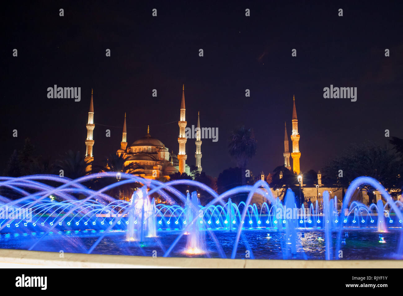 Blue Mosque at night, Istanbul, Turkey Stock Photo - Alamy