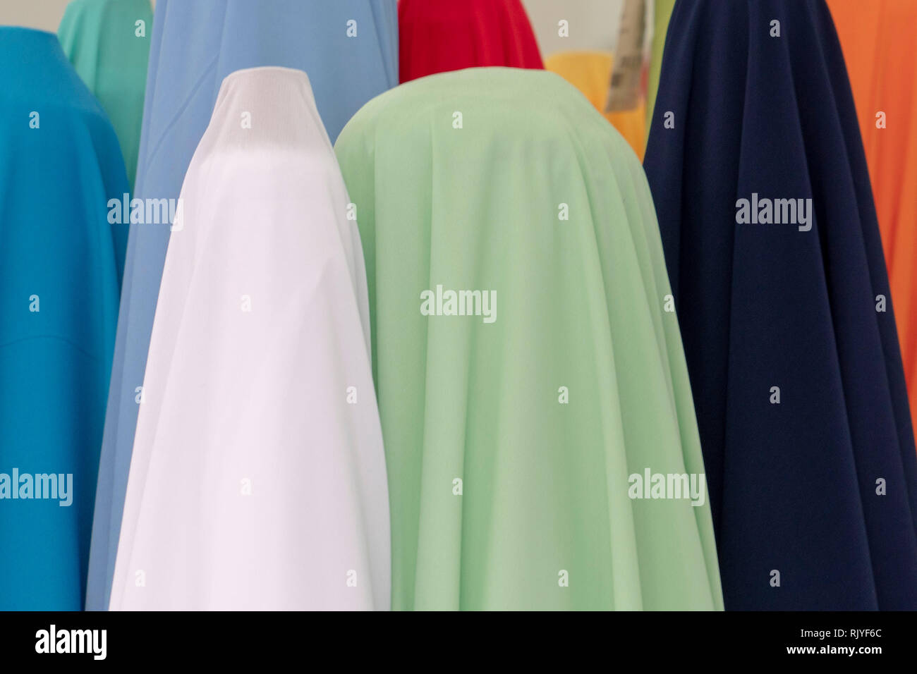 Saudi women burka hi-res stock photography and images - Alamy