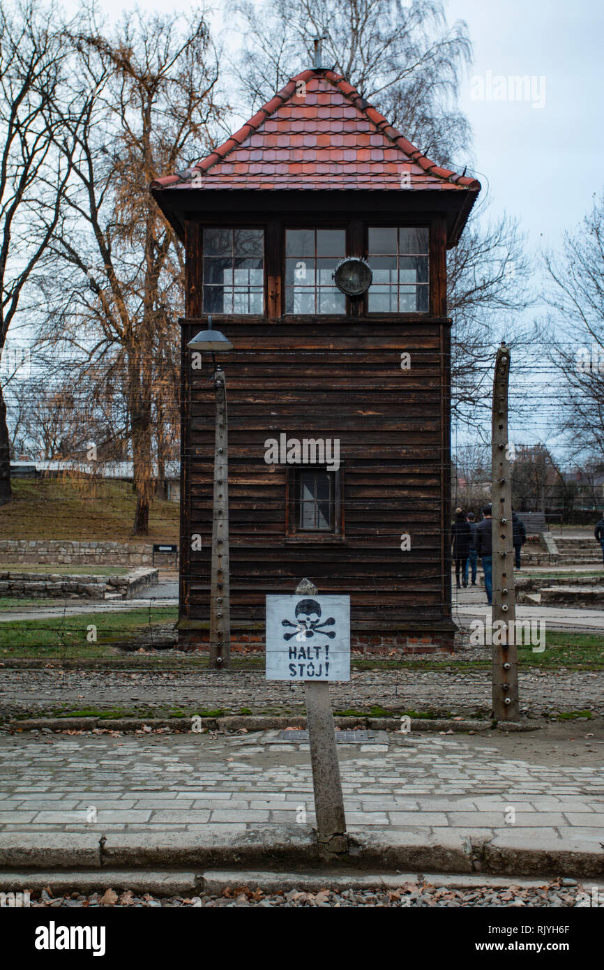 Guard tower at Auschwitz concentration camp Stock Photo - Alamy